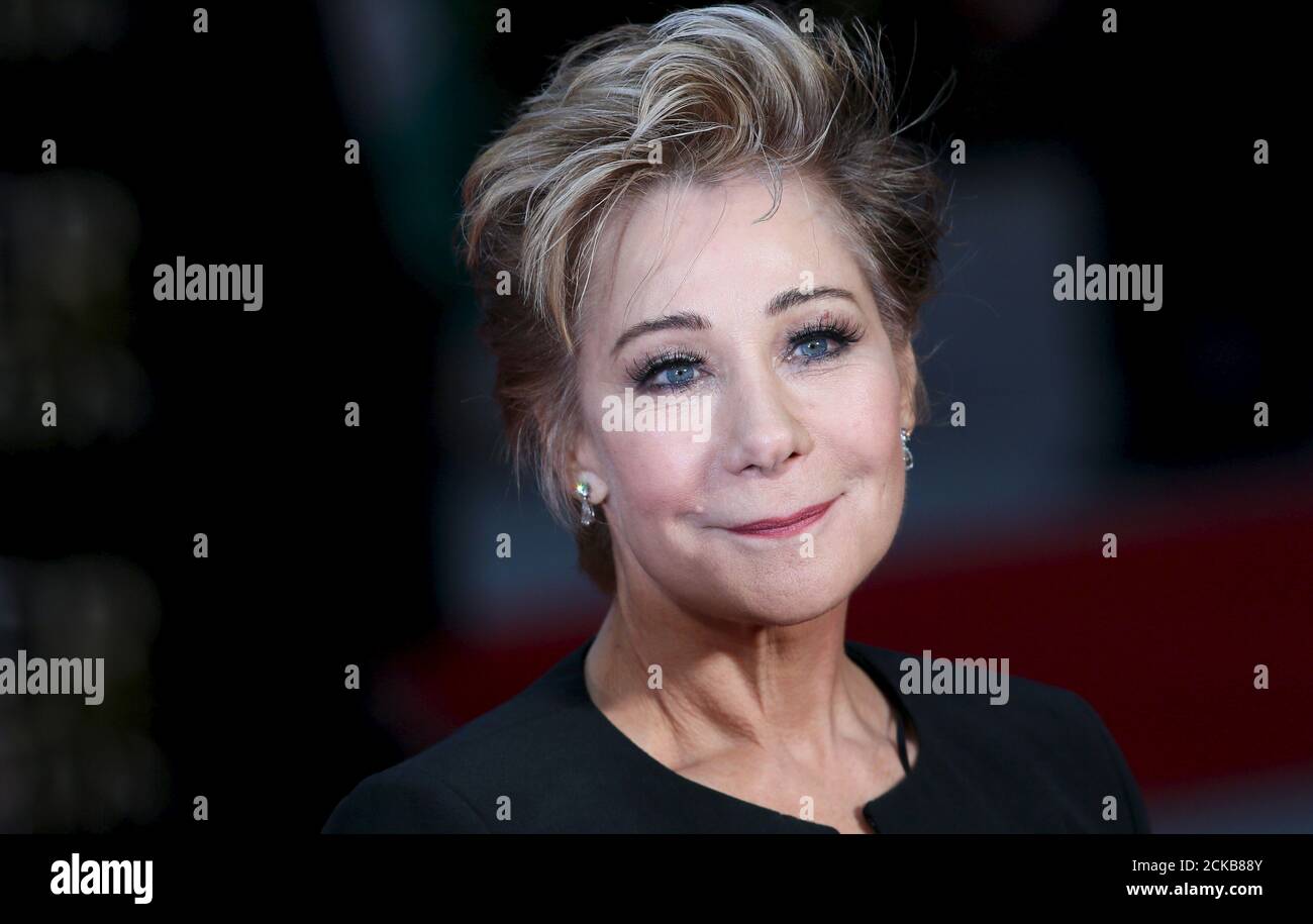 Actress zoe wanamaker arrives hi-res stock photography and images - Alamy