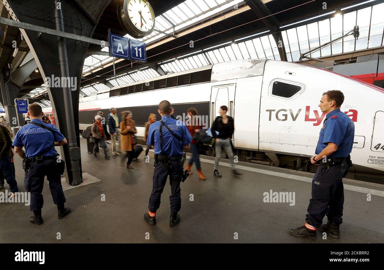 Zurich station and paris train hi-res stock photography and images - Alamy