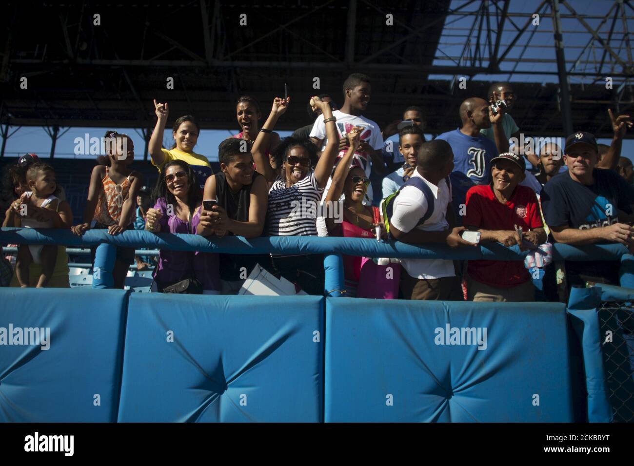 Cuban stadium hi-res stock photography and images - Alamy
