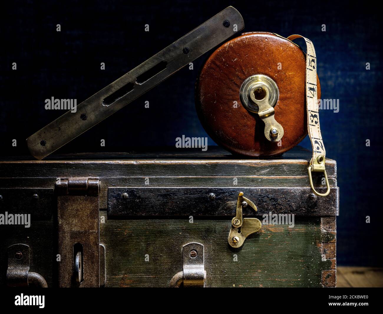 Chest level hi-res stock photography and images - Alamy