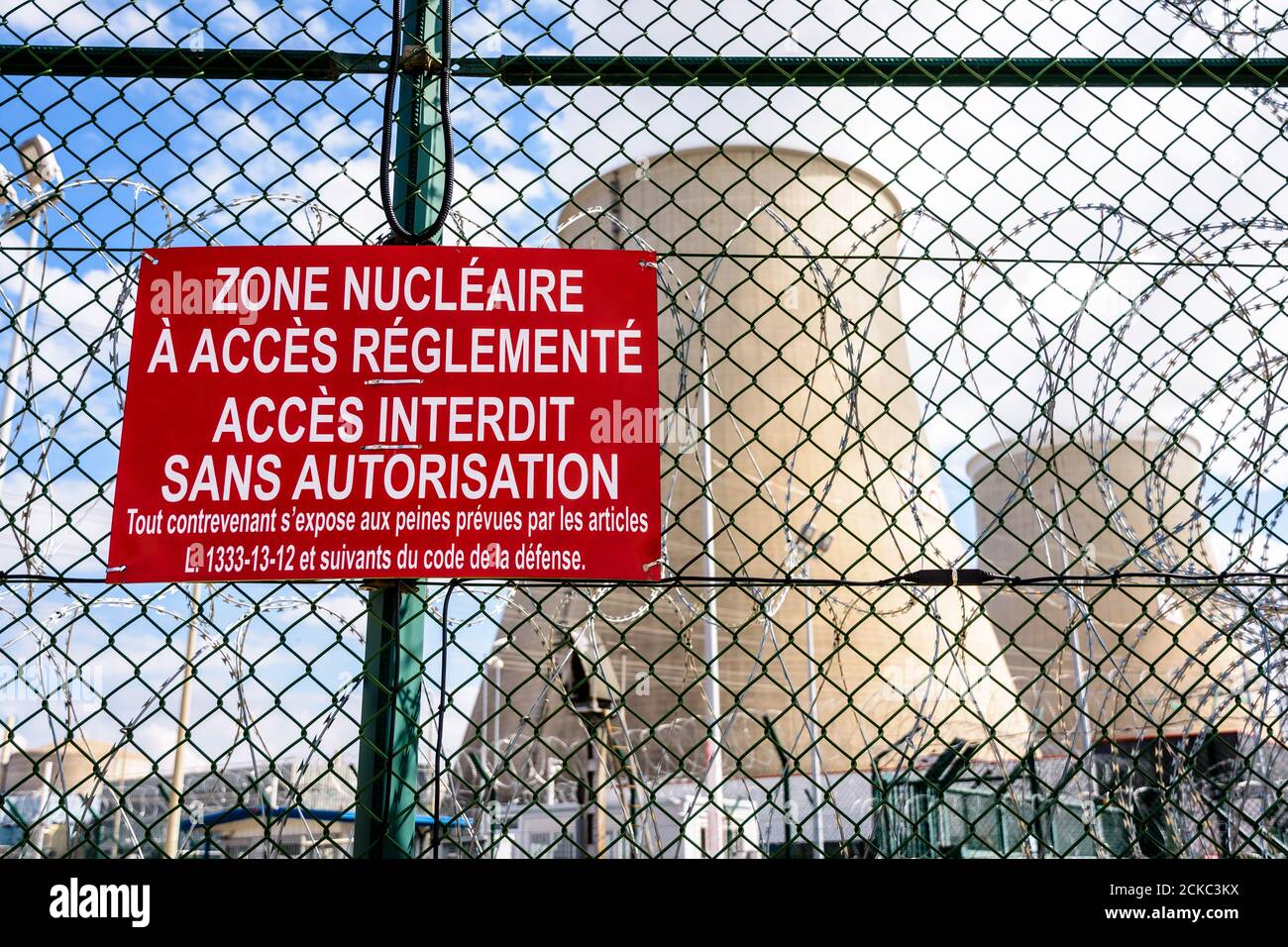 Nuclear warning sign hi-res stock photography and images - Alamy