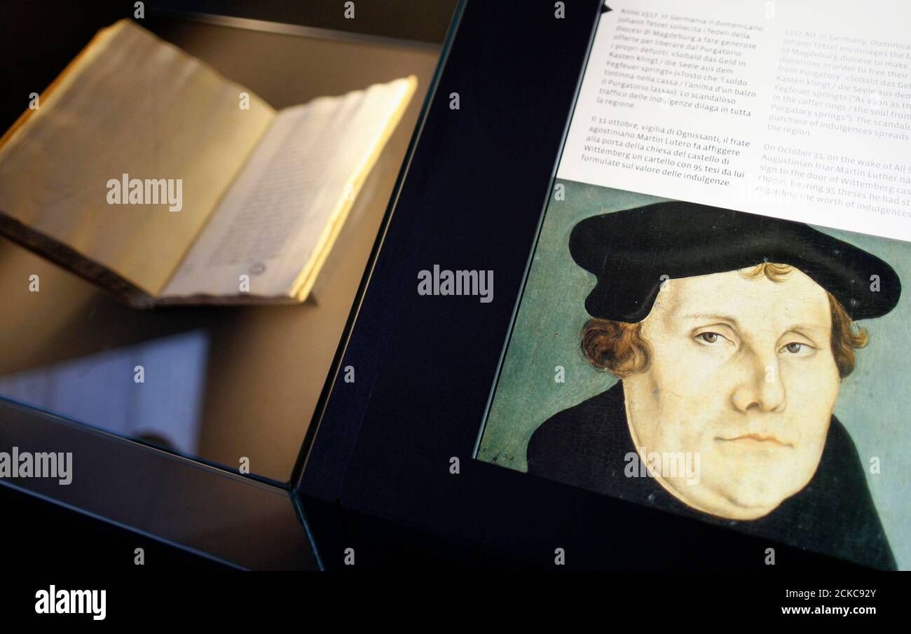 Martin luther reveals hi-res stock photography and images - Alamy