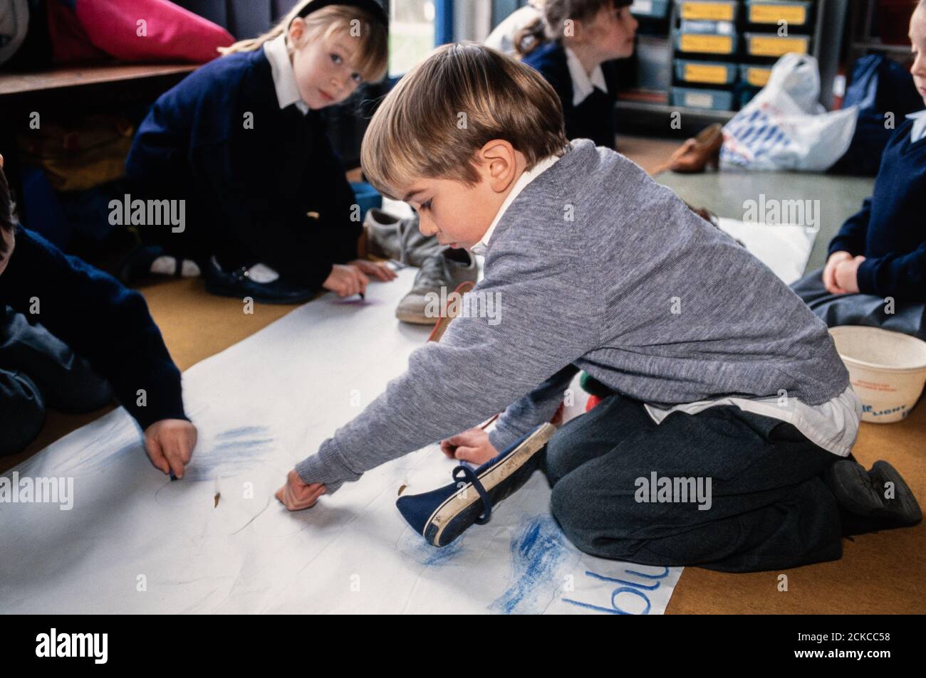 Using water table and liquids to learn measuring at Headcorn County ...