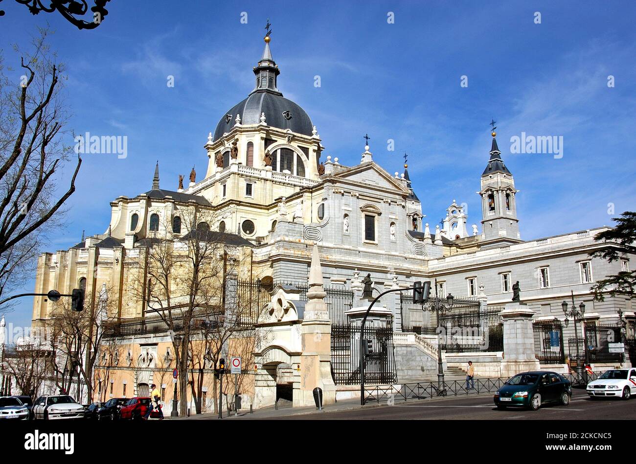 Almudena cathedrals hi-res stock photography and images - Alamy