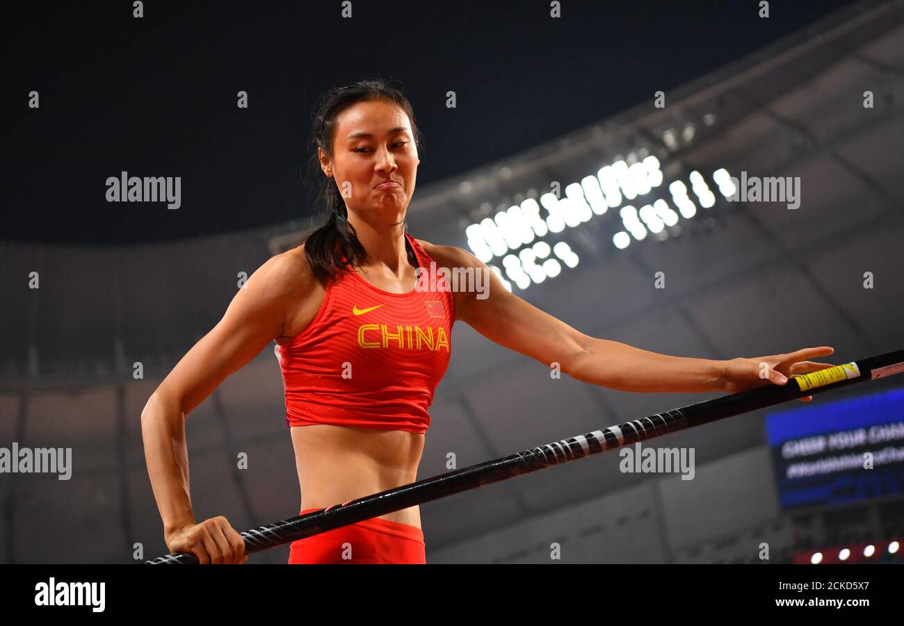 Ling Li Pole Vault High Resolution Stock Photography and Images - Alamy