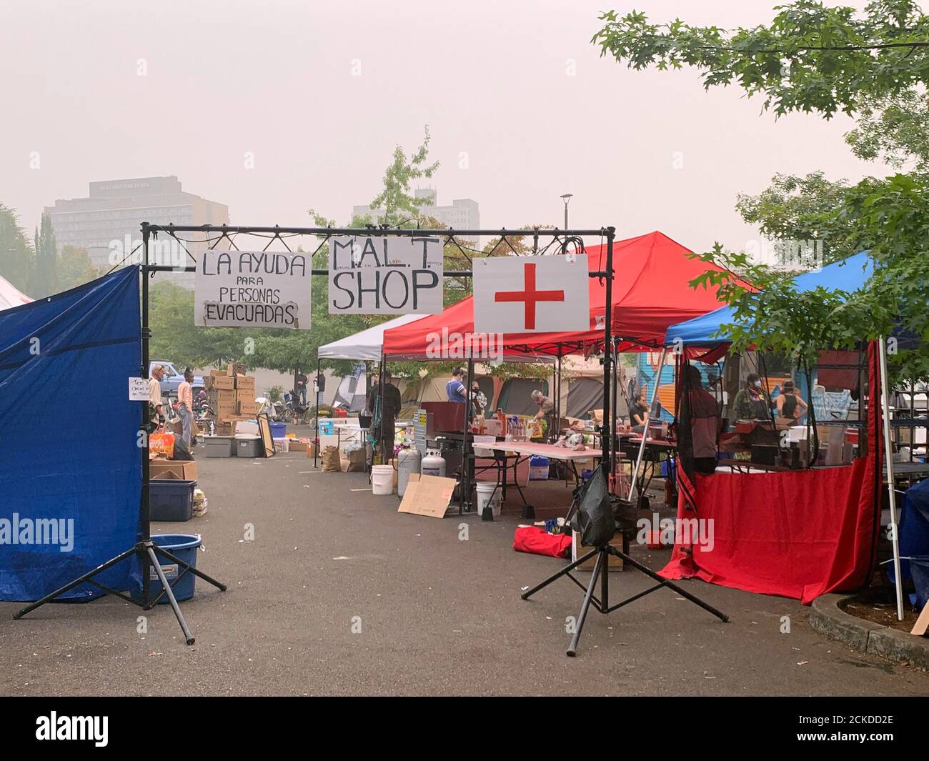 Shopping mall demonstrations hi-res stock photography and images - Alamy