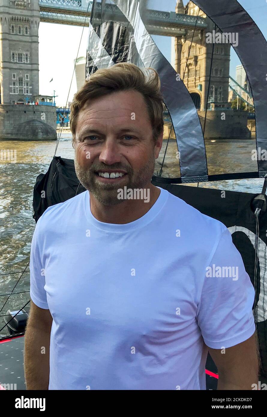 British sailor alex thomson hi-res stock photography and images - Alamy