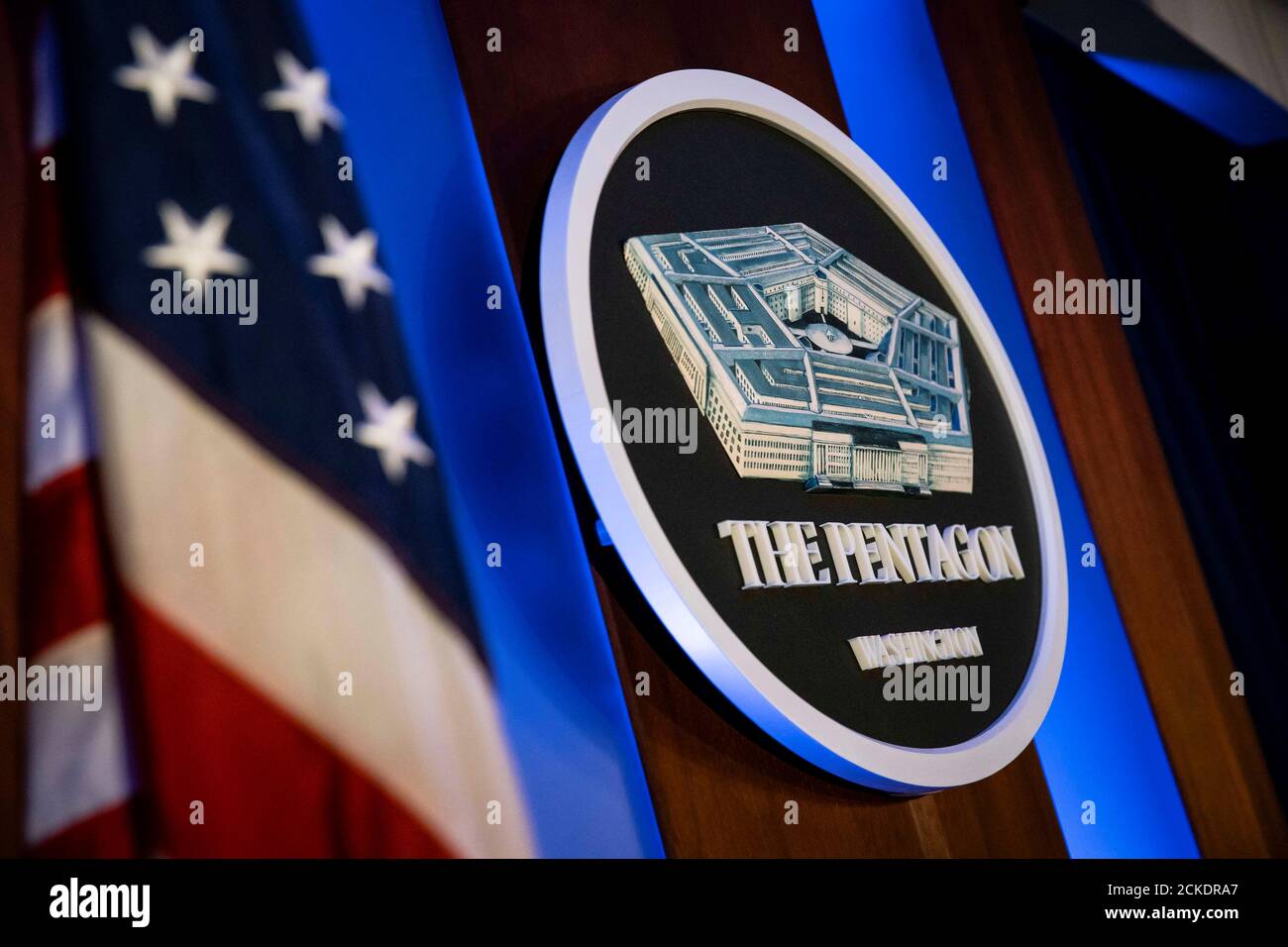 Pentagon logo hi-res stock photography and images - Alamy