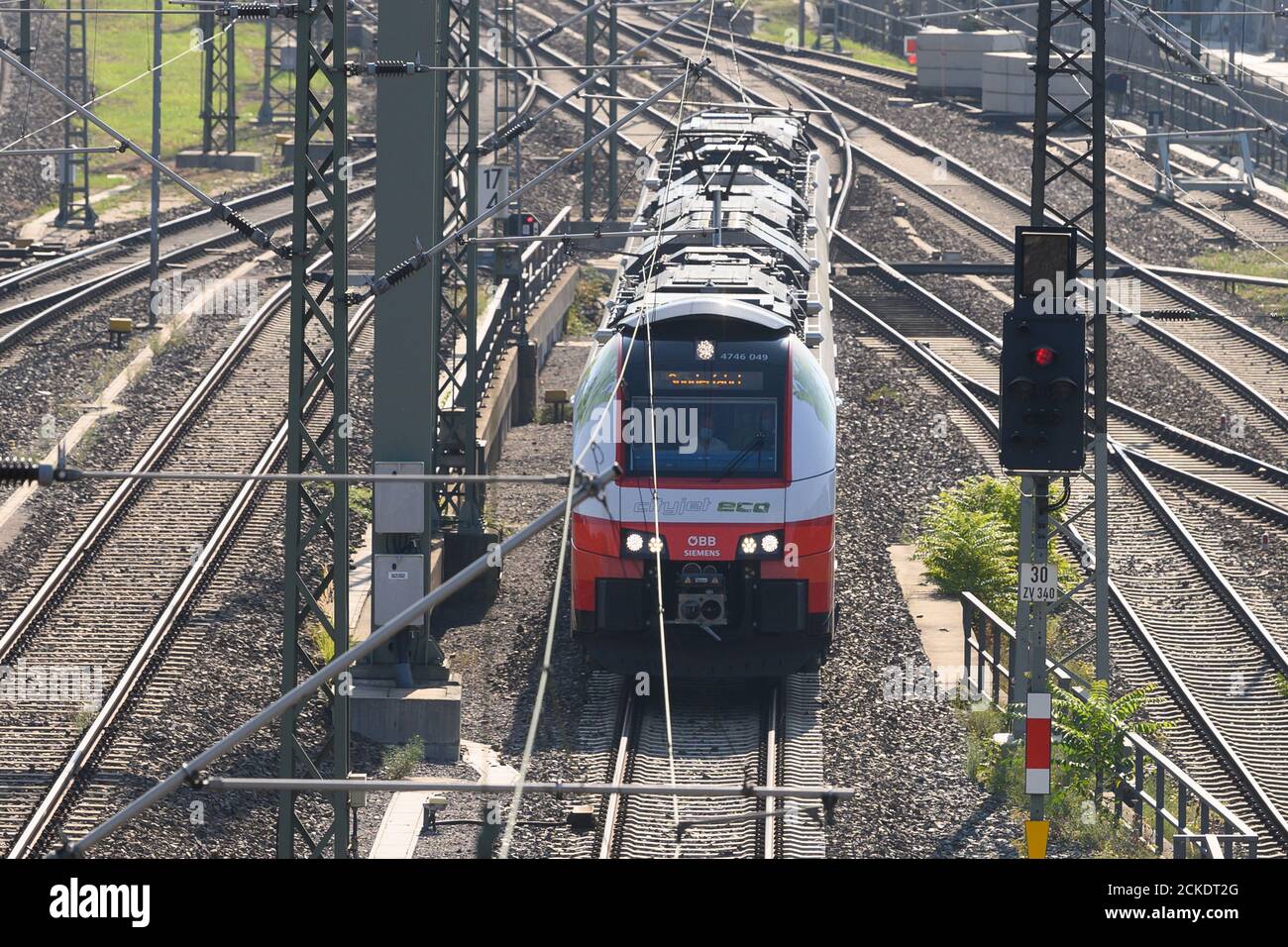 Siemens desiro ml hi-res stock photography and images - Alamy