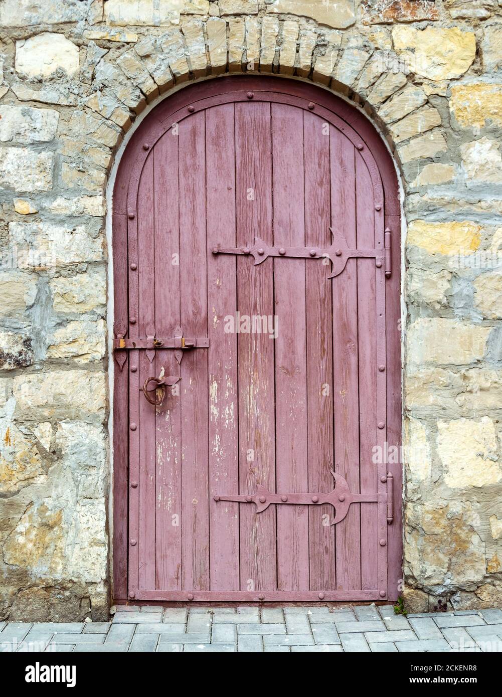 Ancient lock in door hi-res stock photography and images - Alamy