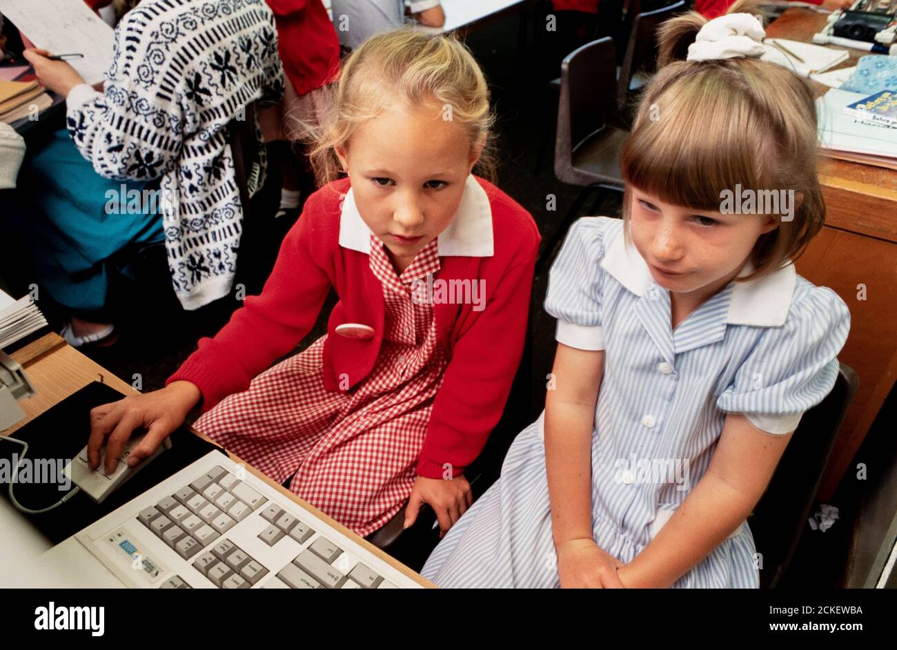 Computer classroom 1990s hi-res stock photography and images - Alamy