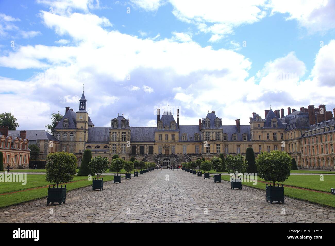 France Fontainebleau castle main hall Stock Photo - Alamy