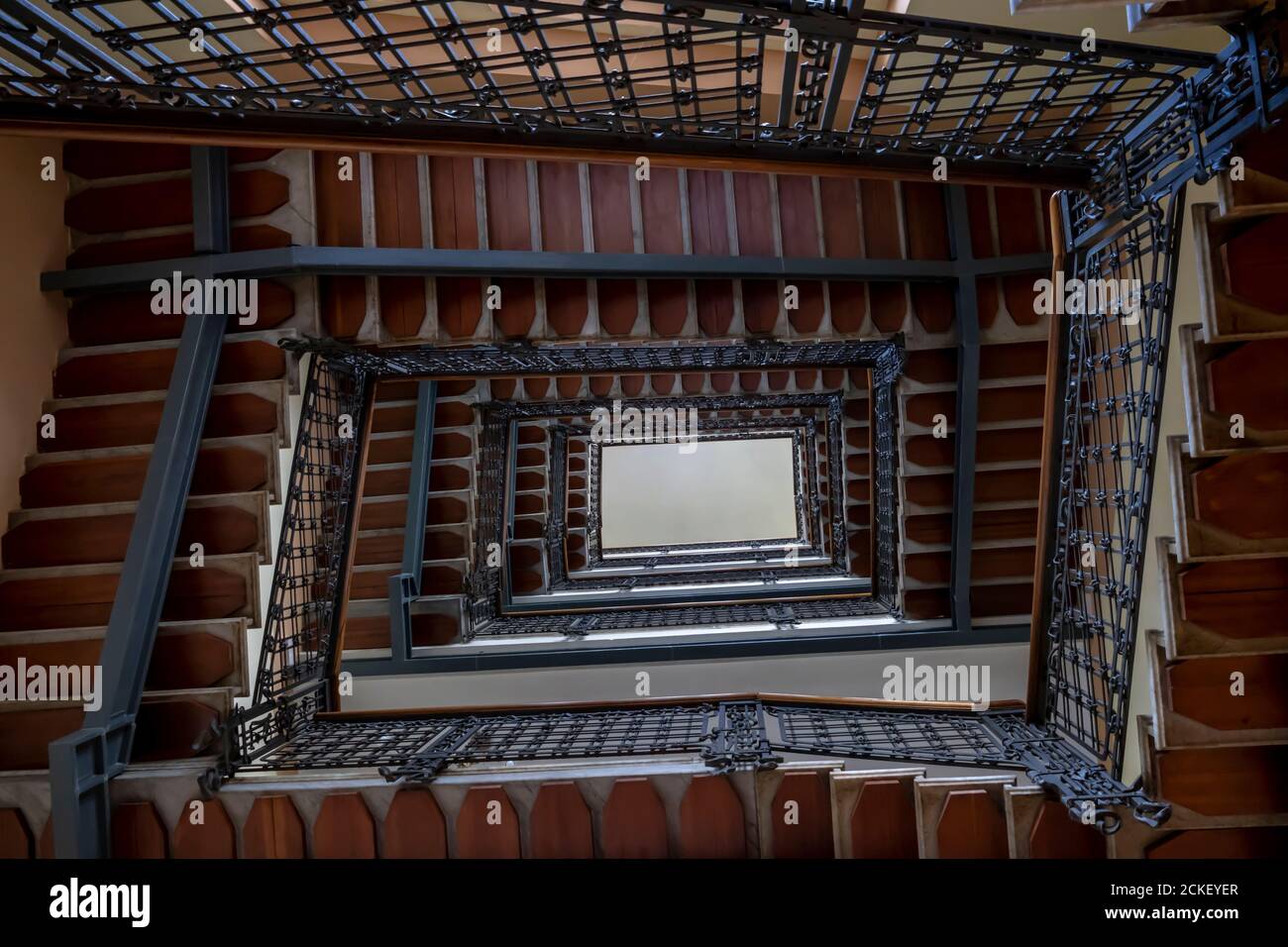 Spiral stair from below hi-res stock photography and images - Alamy