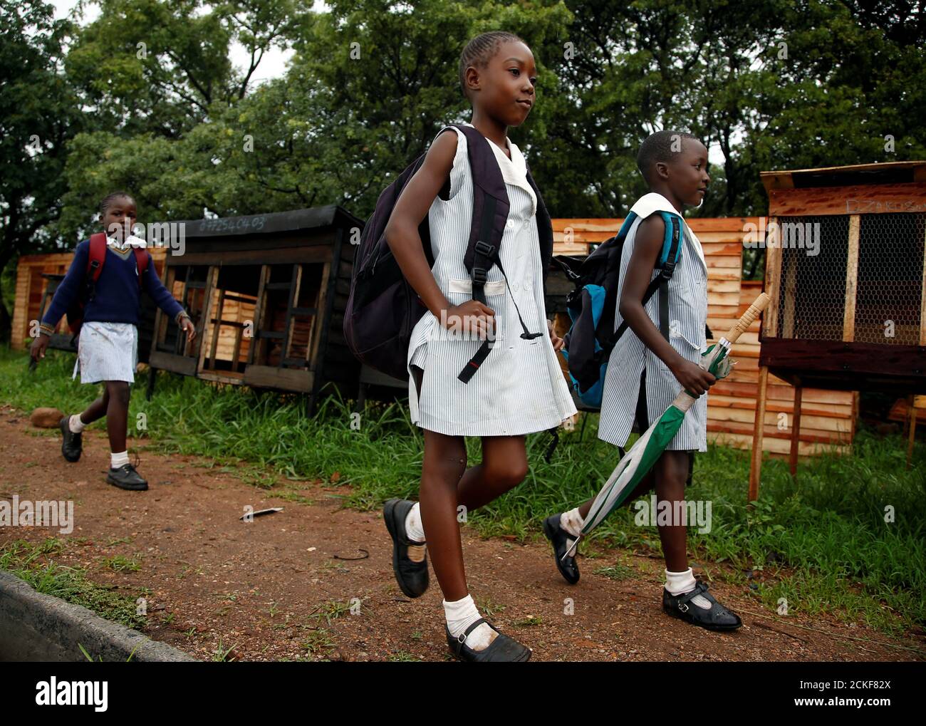 Zimbabwe School Children High Resolution Stock Photography and Images ...