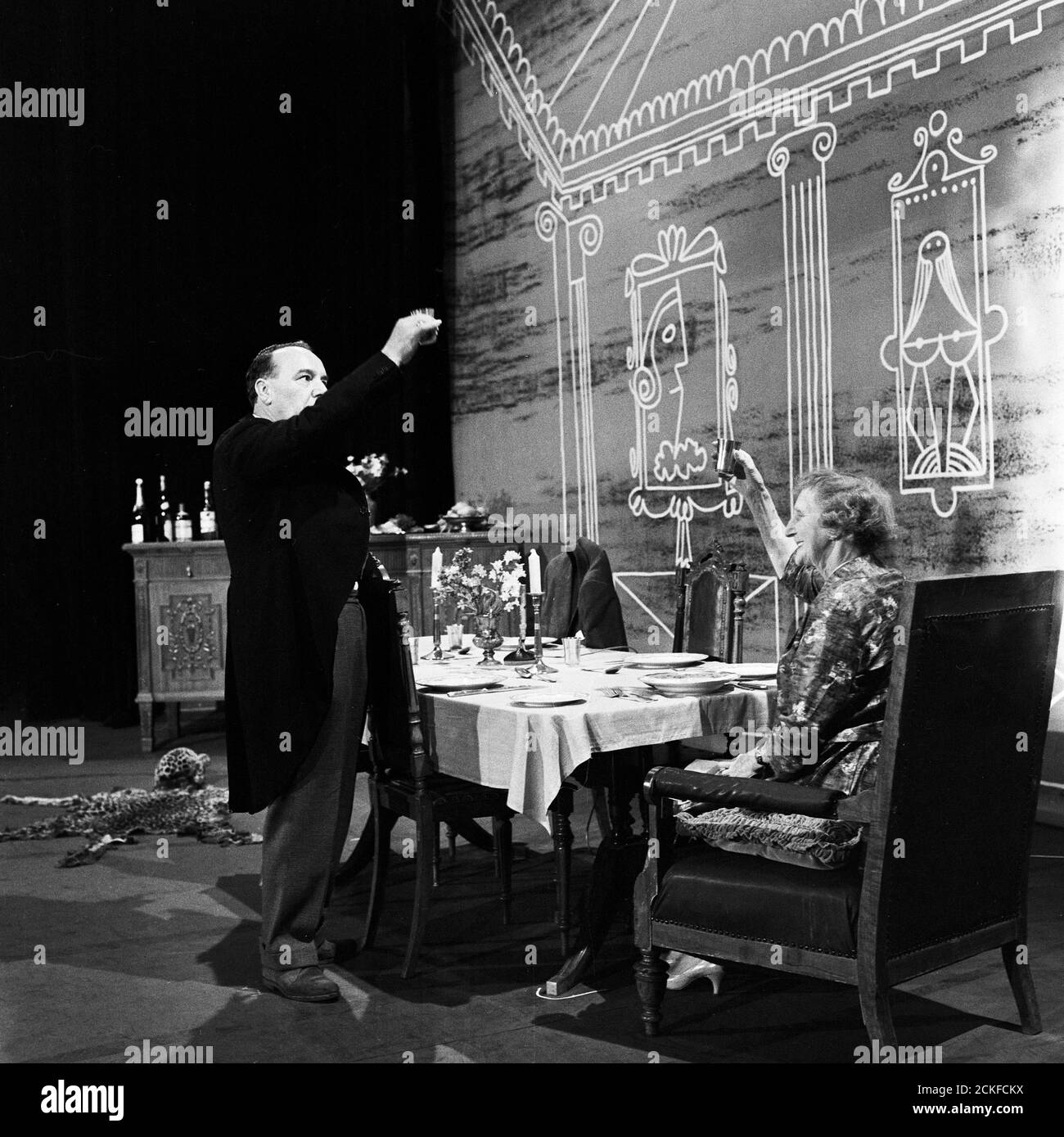 Geburtstag oder dinner for one Black and White Stock Photos & Images ...