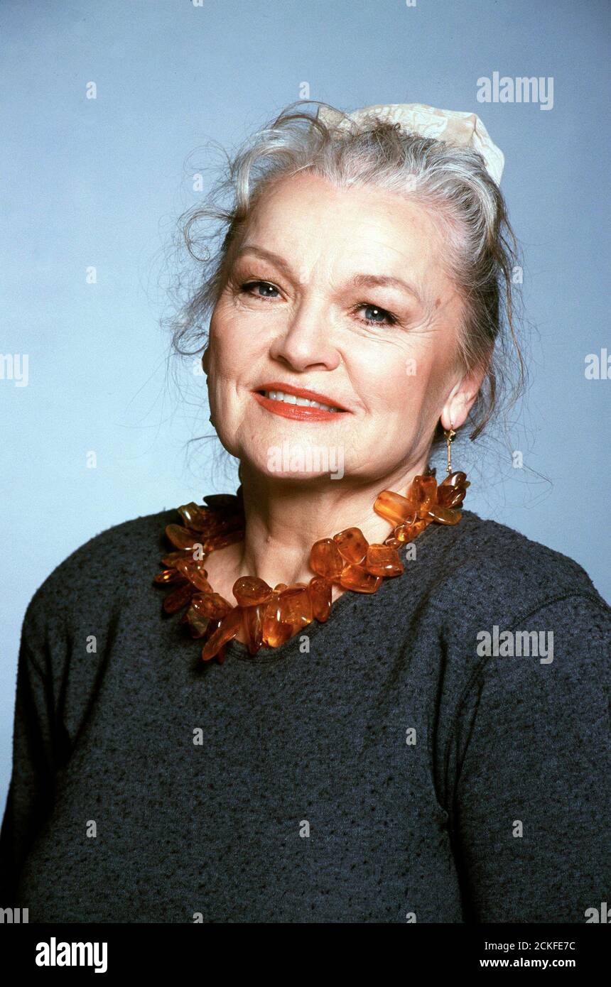 Porträt der deutschen Schauspielerin Eva-Maria Hagen, 2000. Portrait of ...