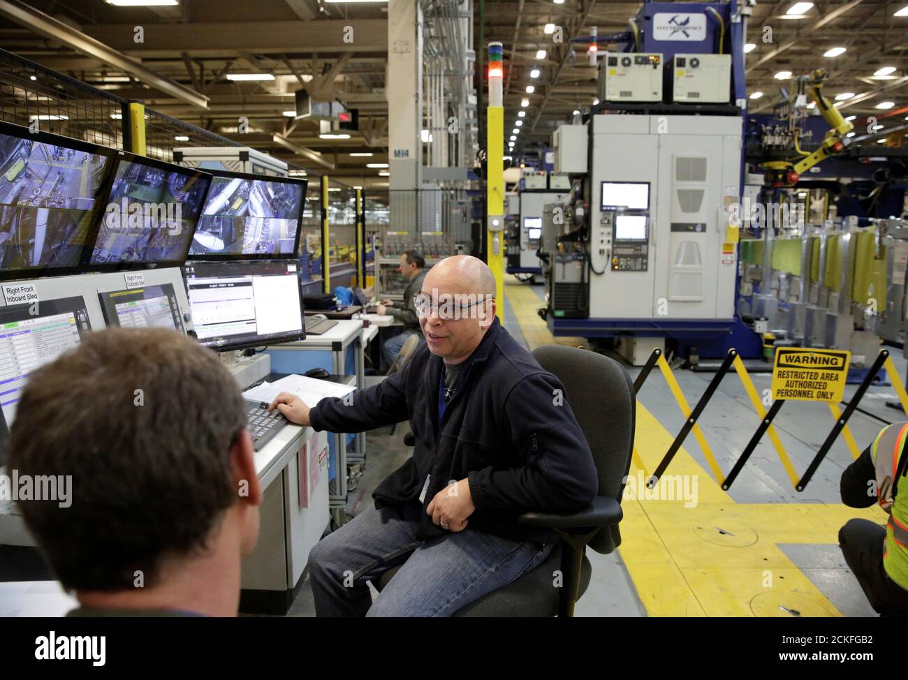 Boeing 737 assembly line hi-res stock photography and images - Alamy