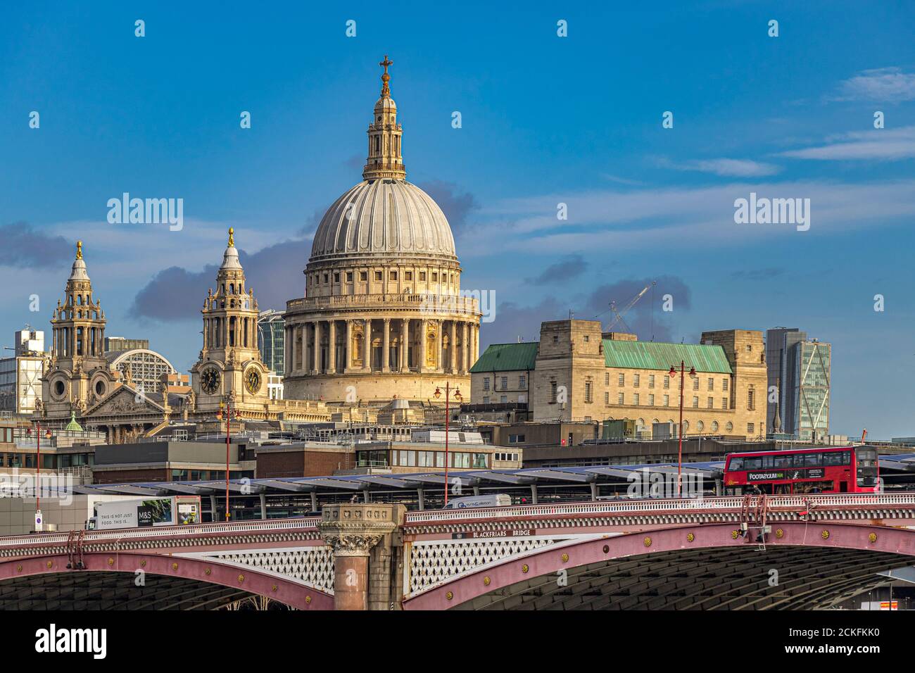 Sir christopher wren buildings london hi-res stock photography and ...