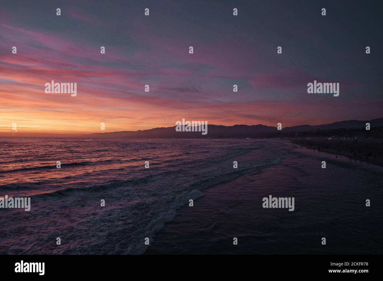 Beautiful sunset over sea seascape hi-res stock photography and images ...
