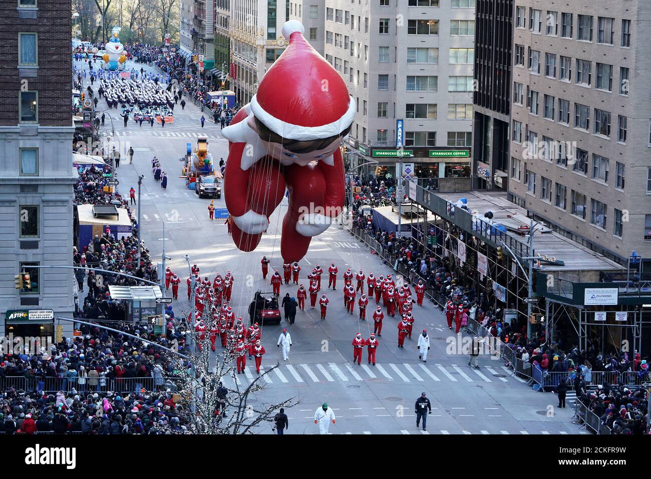 The elf on the shelf ballon macys thanksgiving day parade hi-res stock ...
