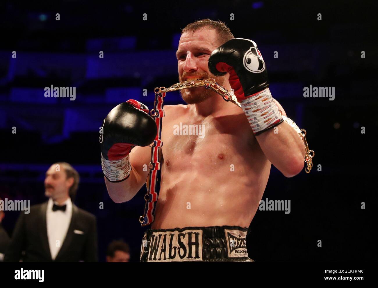 Featherweight hi-res stock photography and images - Alamy