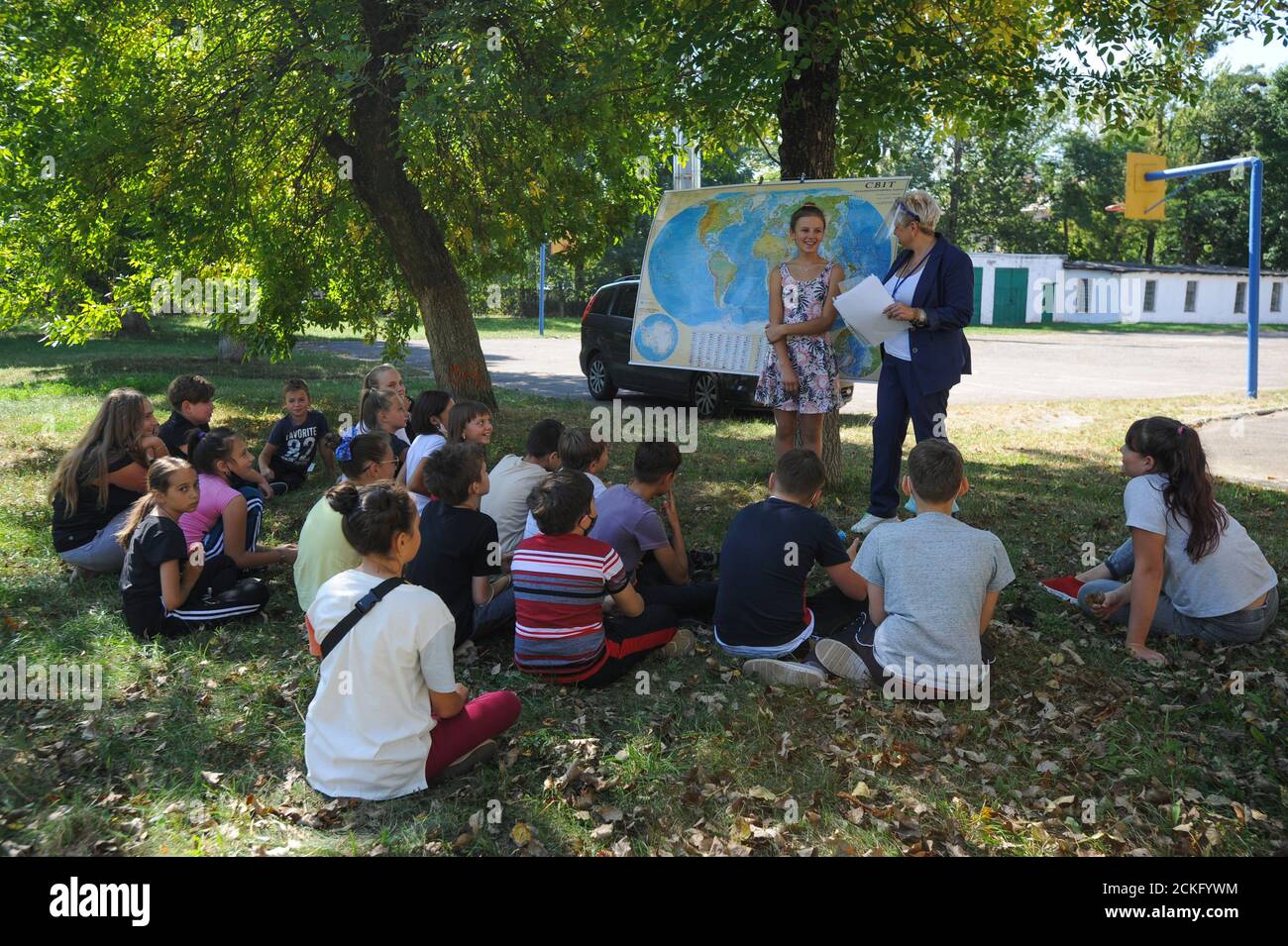 Open air classroom hi-res stock photography and images - Alamy