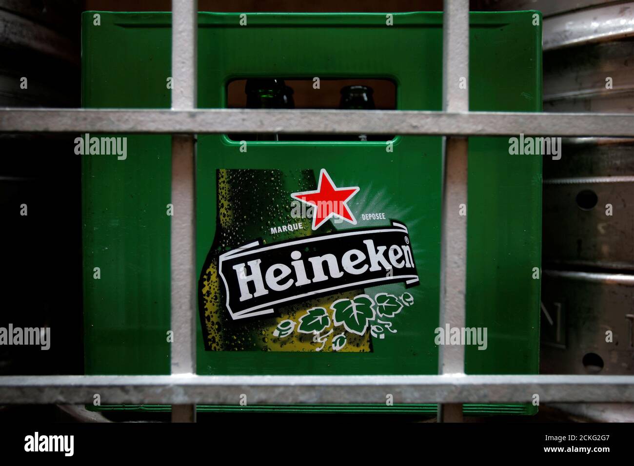 Ahead heineken hi-res stock photography and images - Alamy