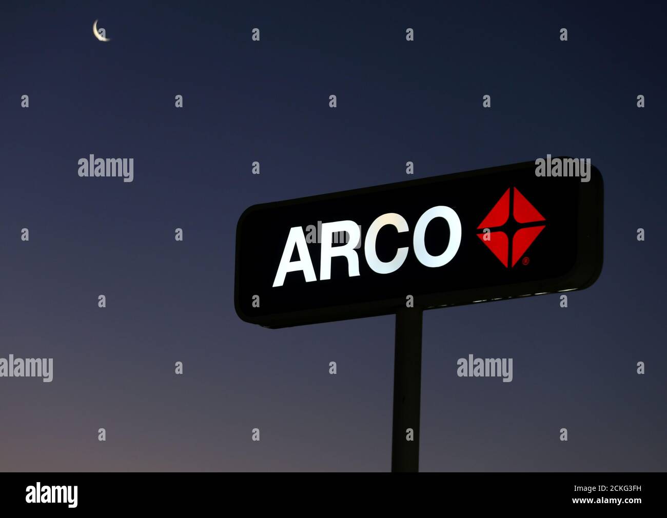 Atlantic richfield gas station hi-res stock photography and images - Alamy