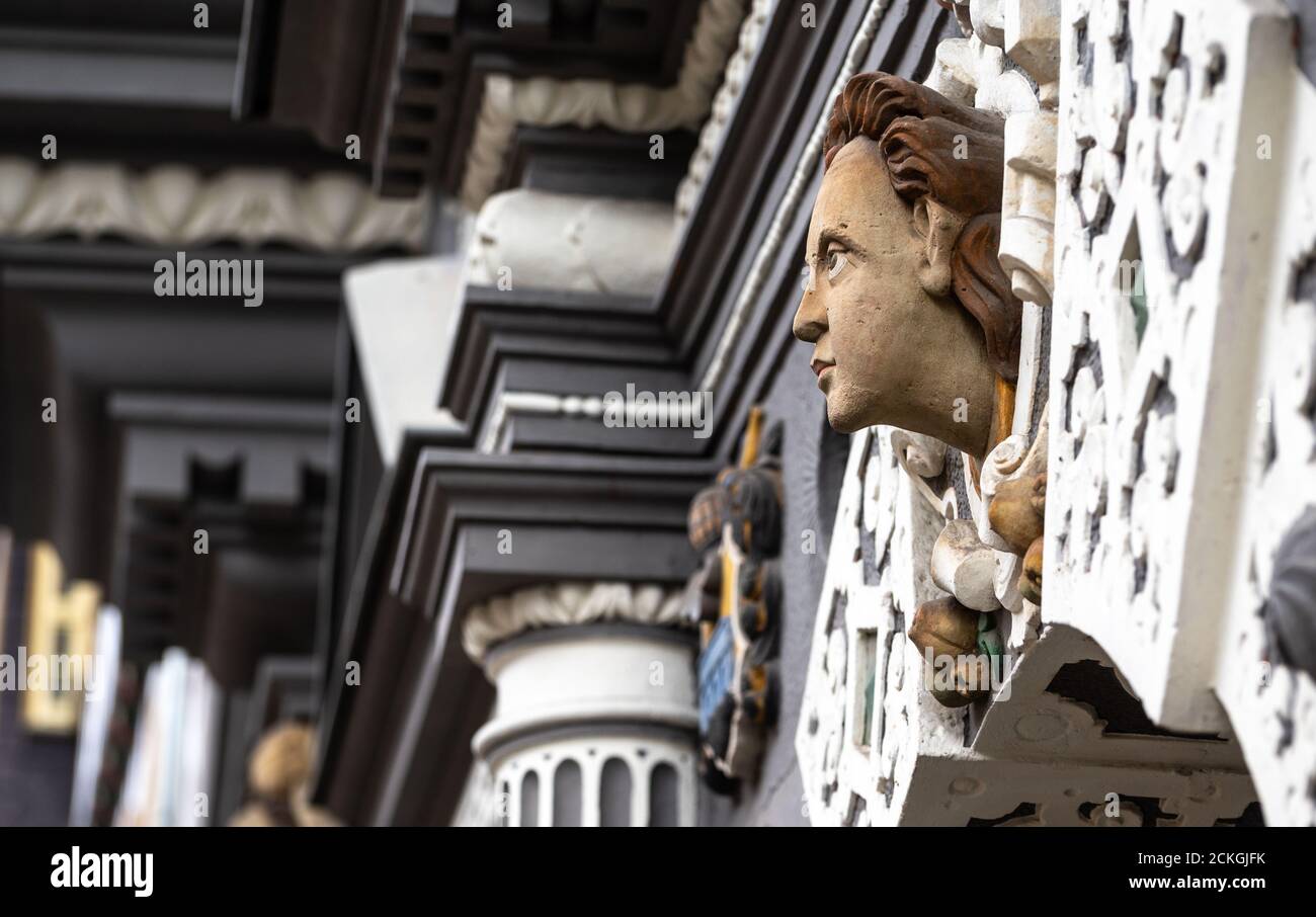 Erfurt is the capital and largest city in the state of Thuringia ...