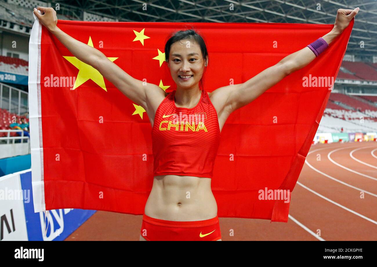 Ling Li Pole Vault High Resolution Stock Photography and Images - Alamy