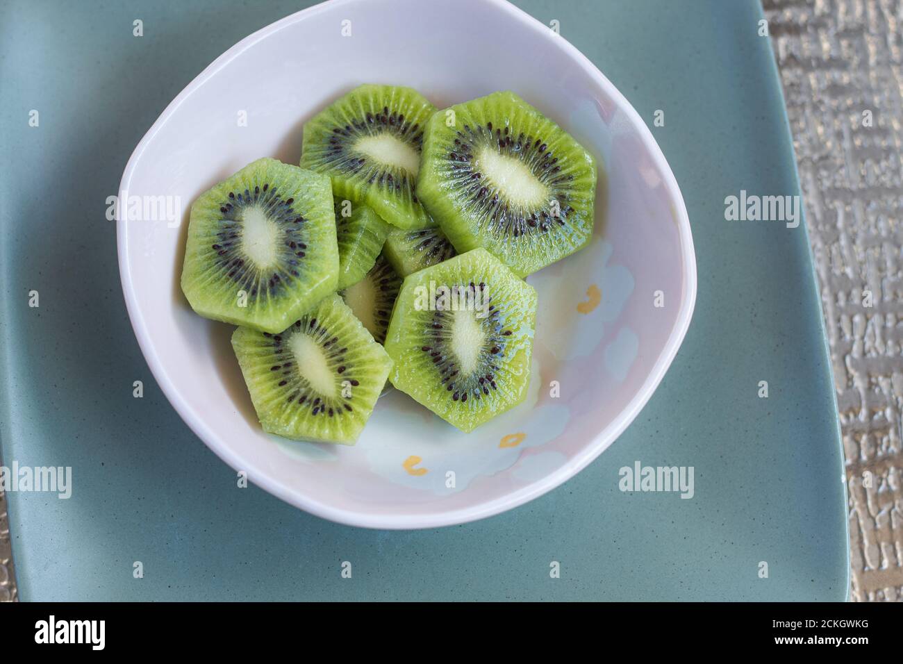 Pink kiwi hi-res stock photography and images - Alamy