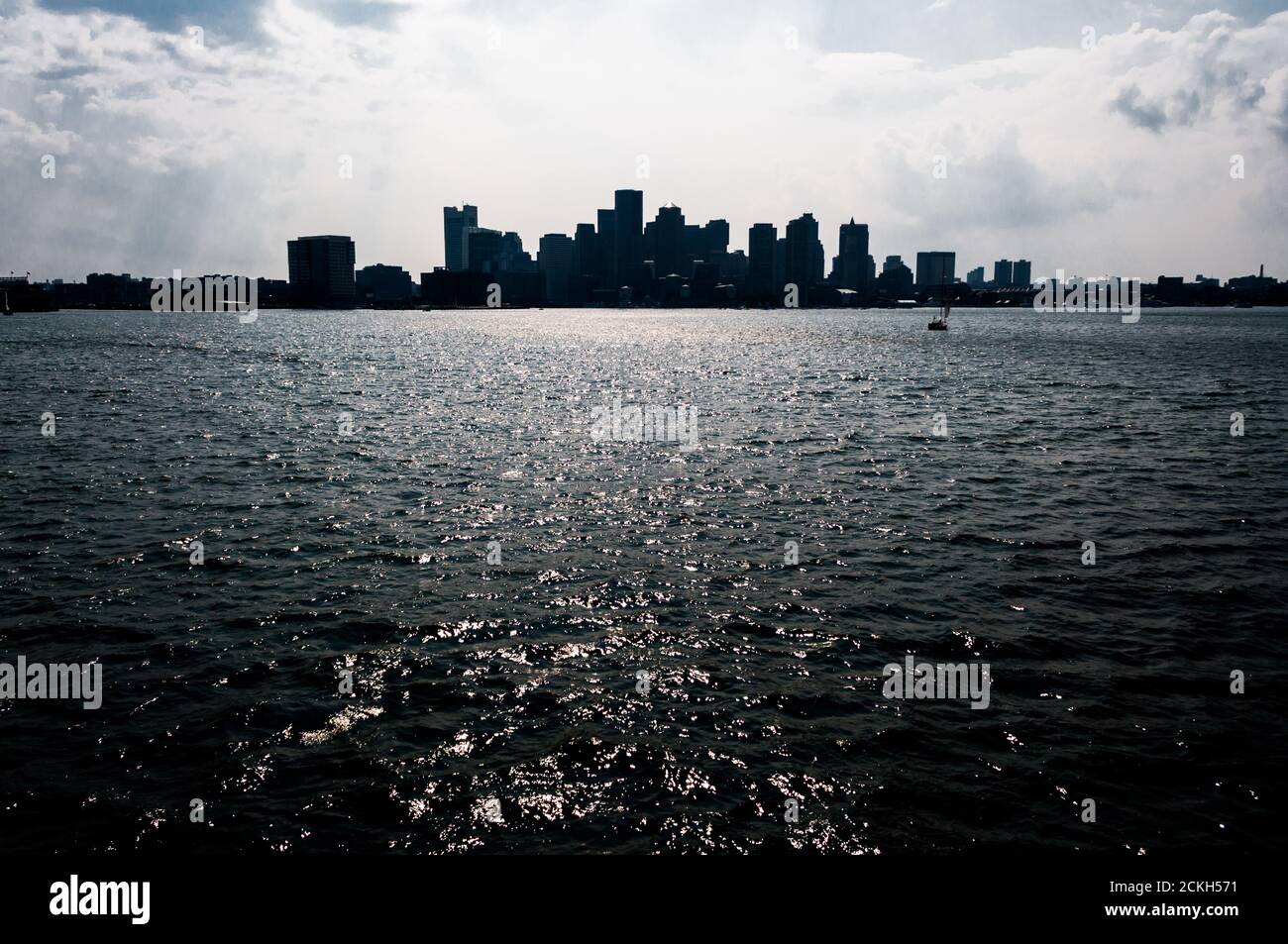 Massachusetts skyline city silhouette hi-res stock photography and ...