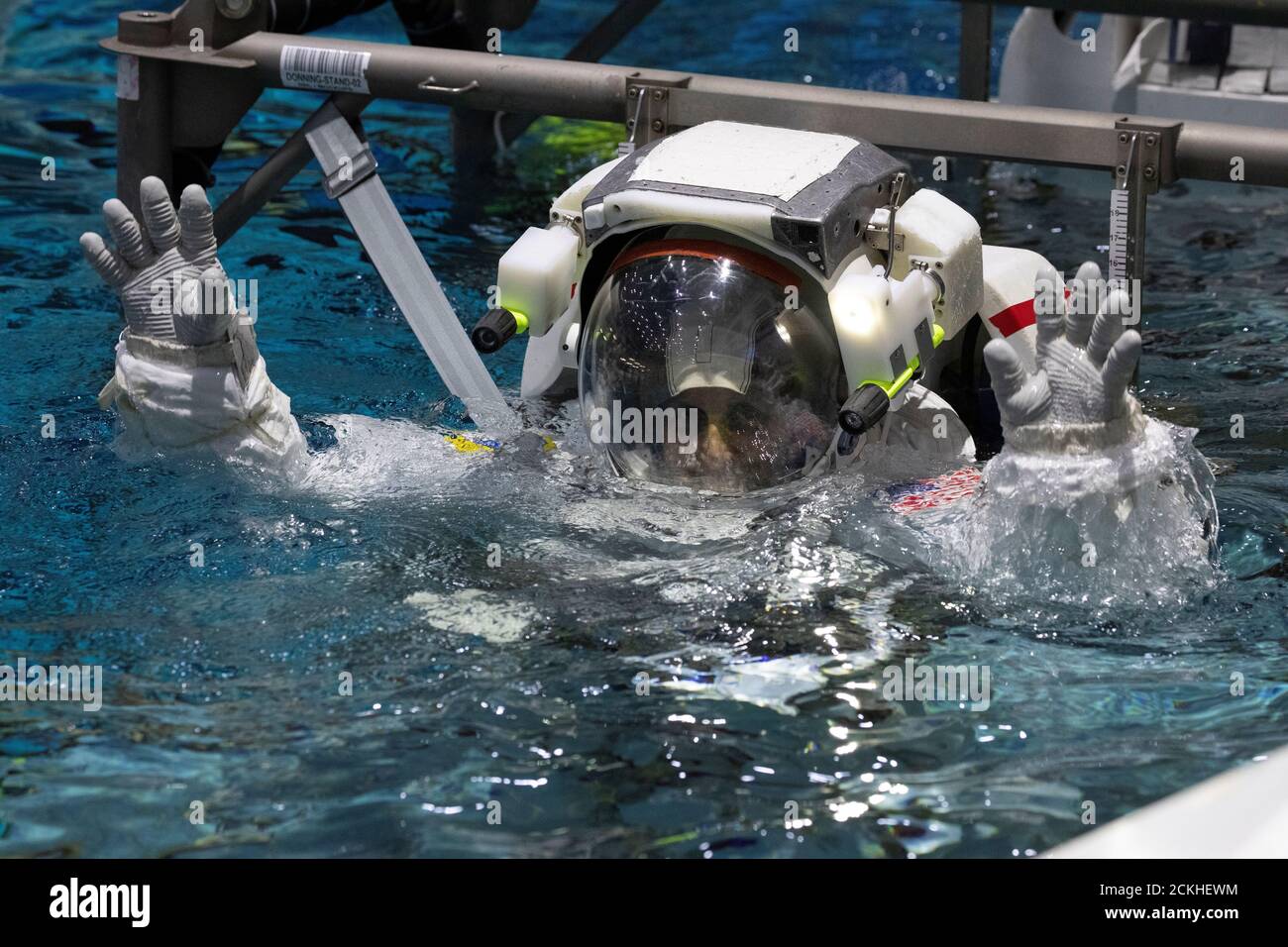 Nasa neutral buoyancy laboratory hi-res stock photography and images ...