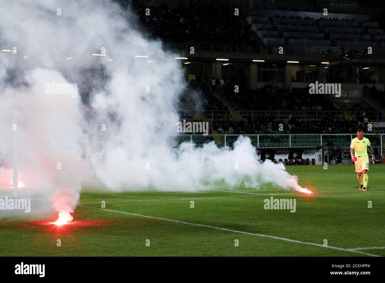 Soccer pitch flares hi-res stock photography and images - Alamy