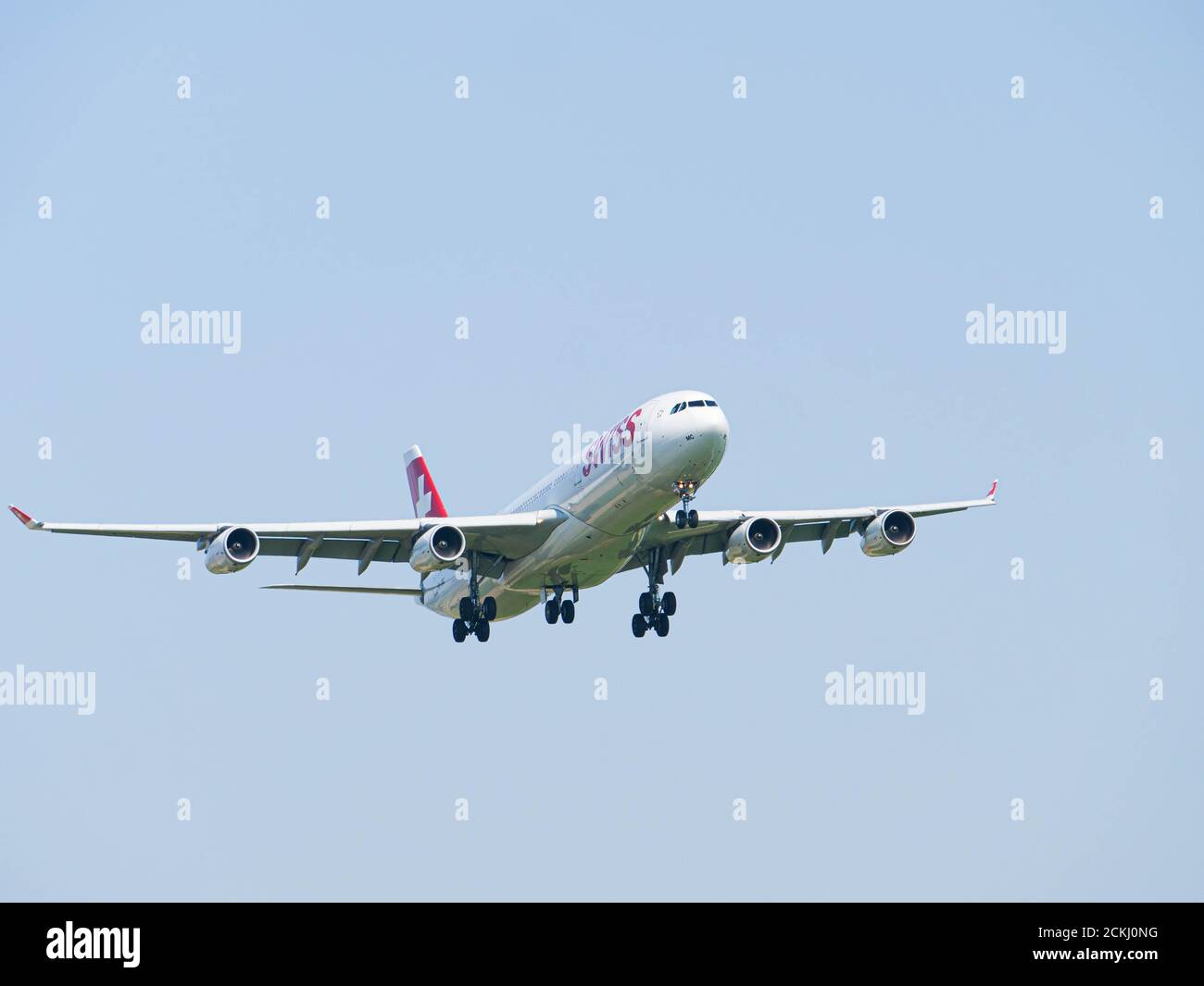 Plane Landing / Take-off Stock Photo - Alamy