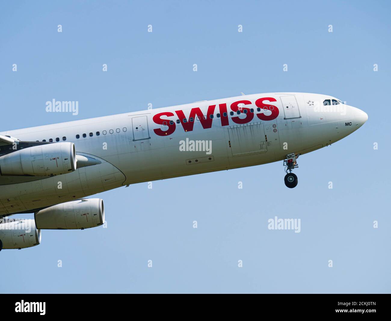 Plane Landing / Take-off Stock Photo - Alamy