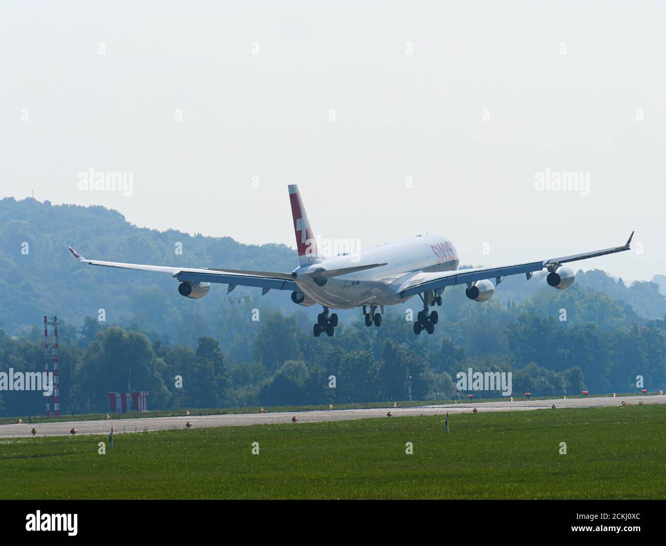 Plane Landing / Take-off Stock Photo - Alamy