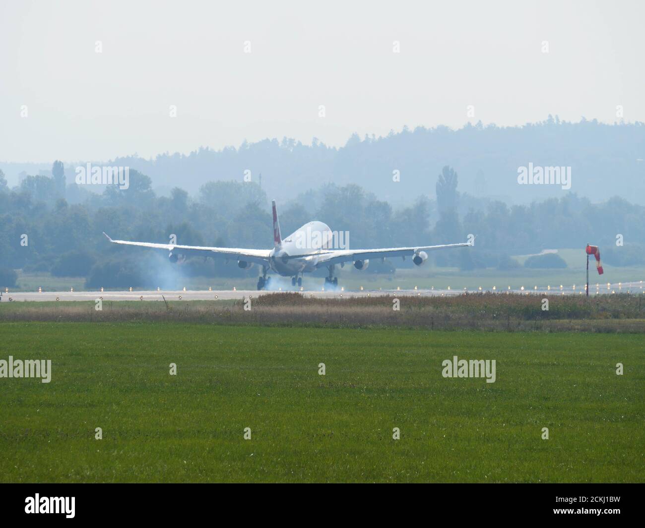 Plane Landing / Take-off Stock Photo - Alamy