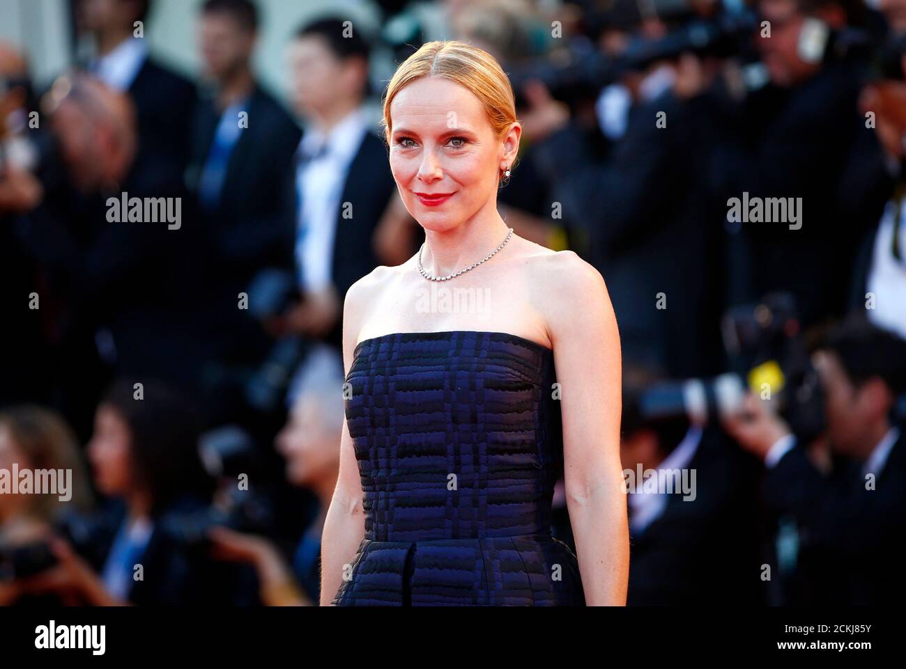 Amy Ryan Red Carpet High Resolution Stock Photography and Images - Alamy