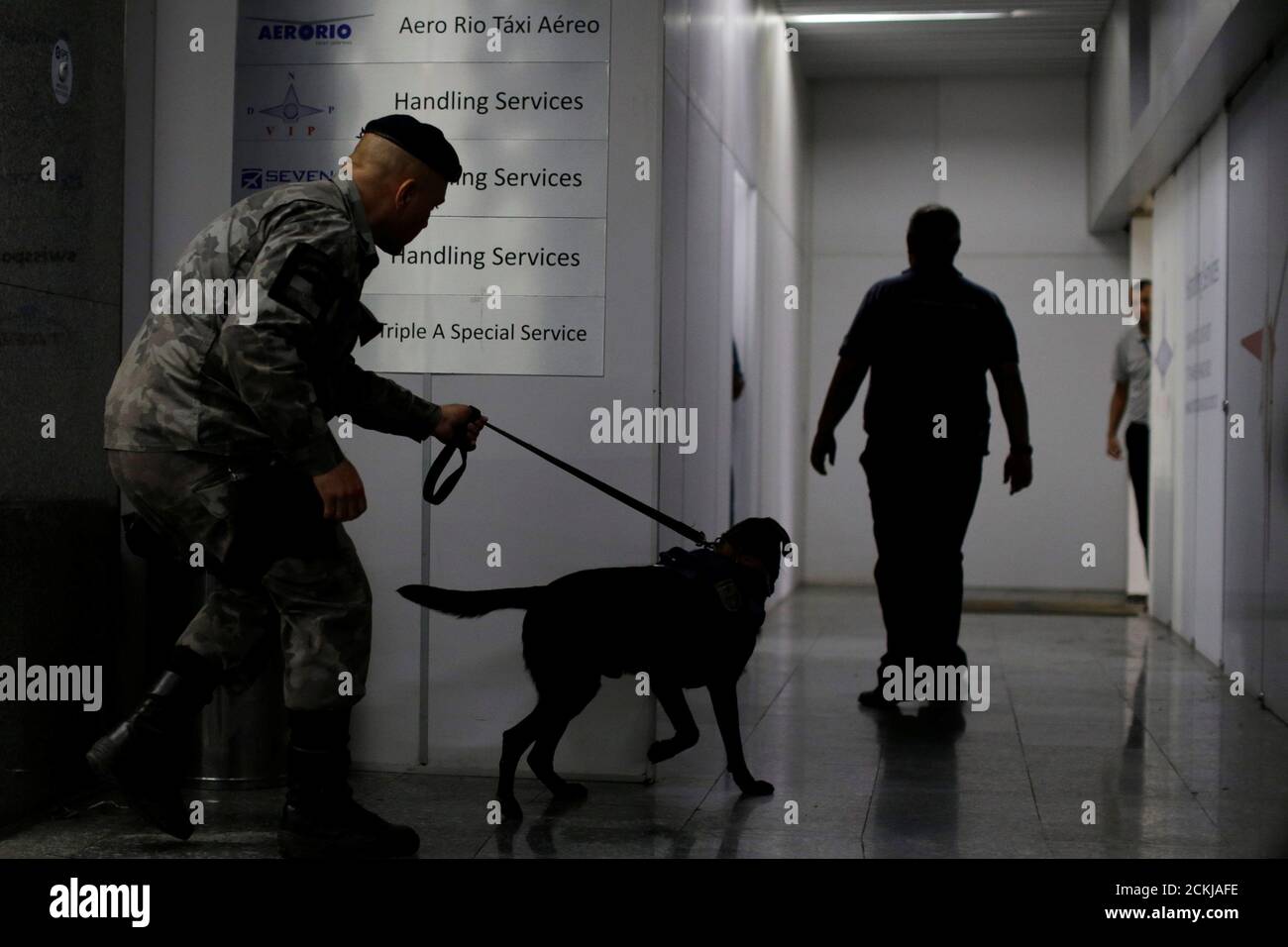 Rio police dog hi-res stock photography and images - Alamy