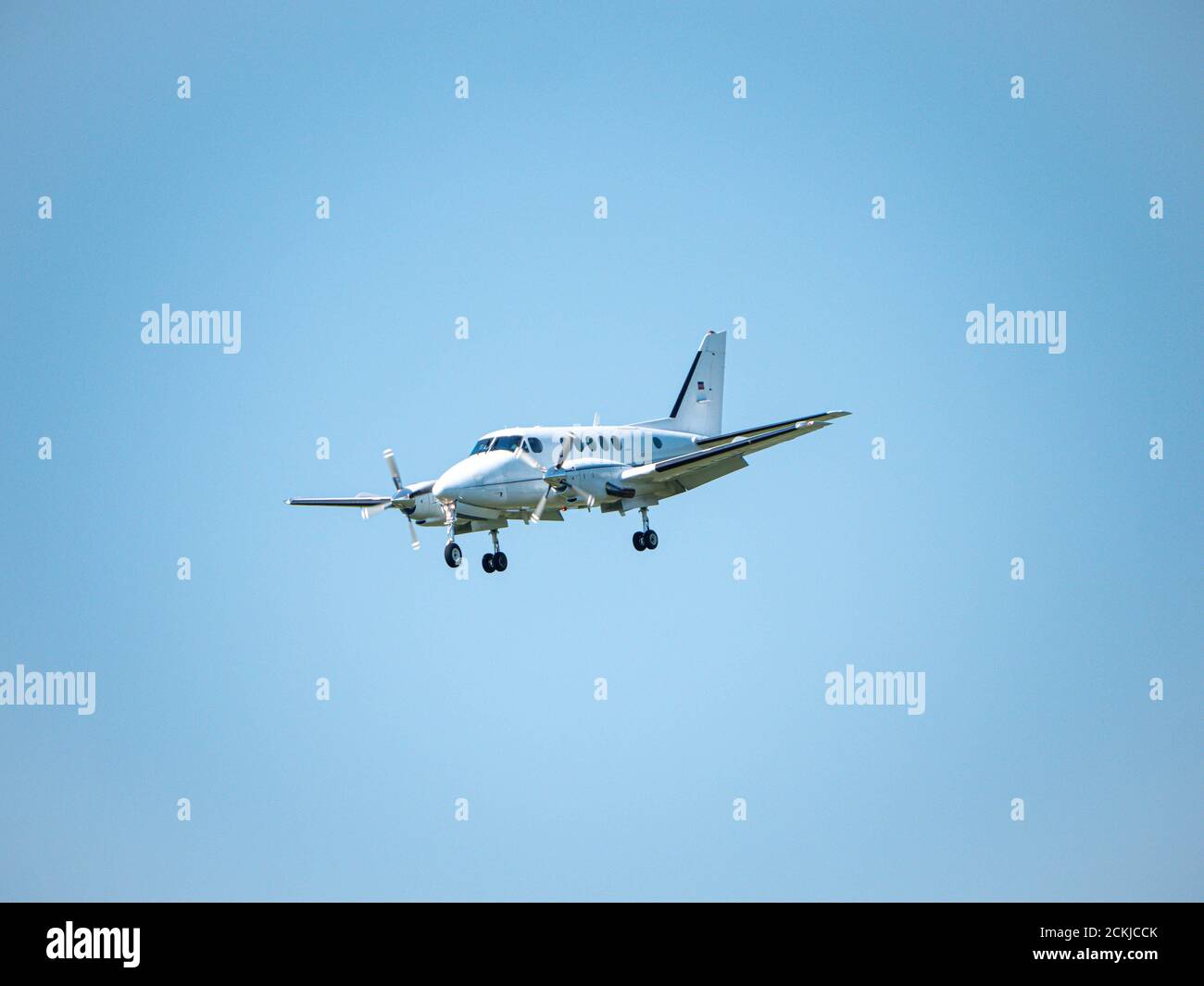 Plane takeoff light hi-res stock photography and images - Alamy
