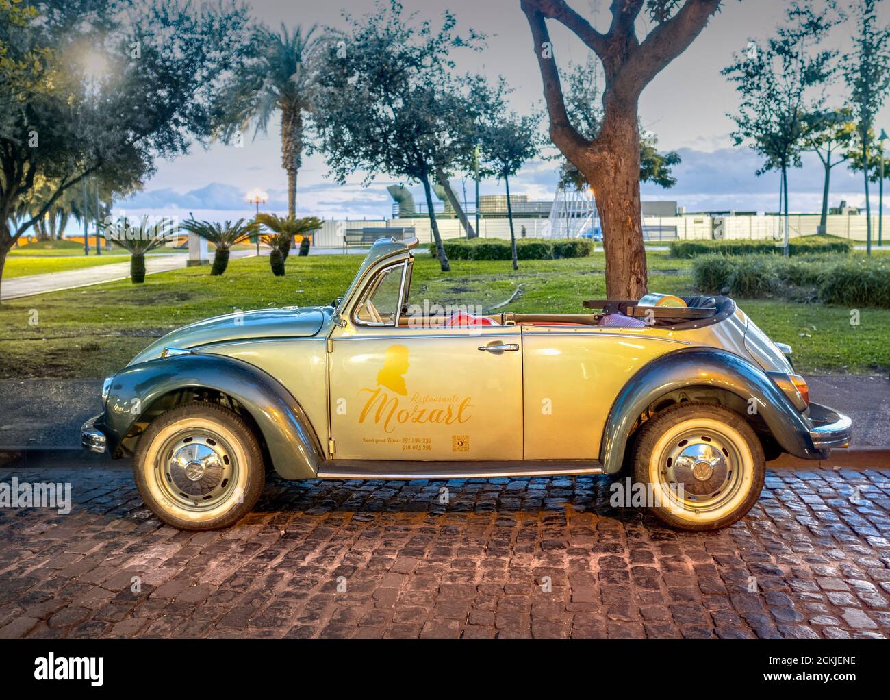 Soft top Volkswagen Beetle, Funchal, Madeira Stock Photo - Alamy
