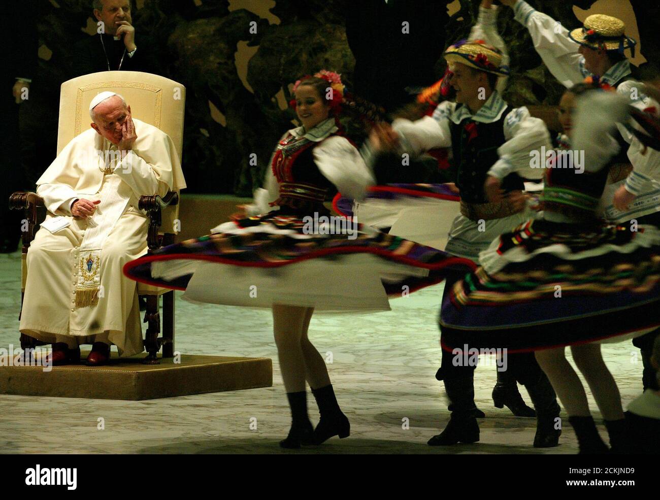 Folk dance steps hi-res stock photography and images - Alamy