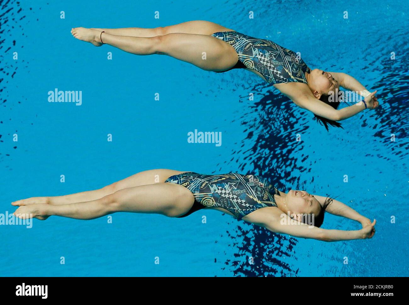 Women's Synchronized Diving High Resolution Stock Photography and ...
