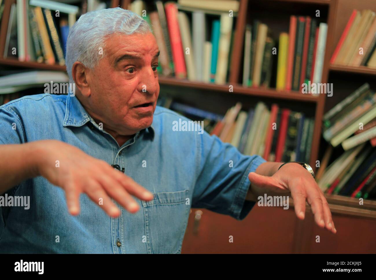 Dr zahi hawass hi-res stock photography and images - Alamy