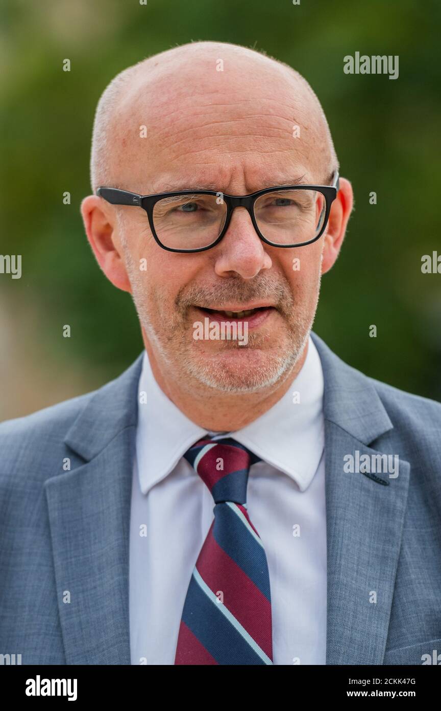 Matt bell hi-res stock photography and images - Alamy