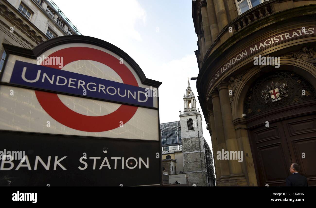 Walbrook square hi-res stock photography and images - Alamy