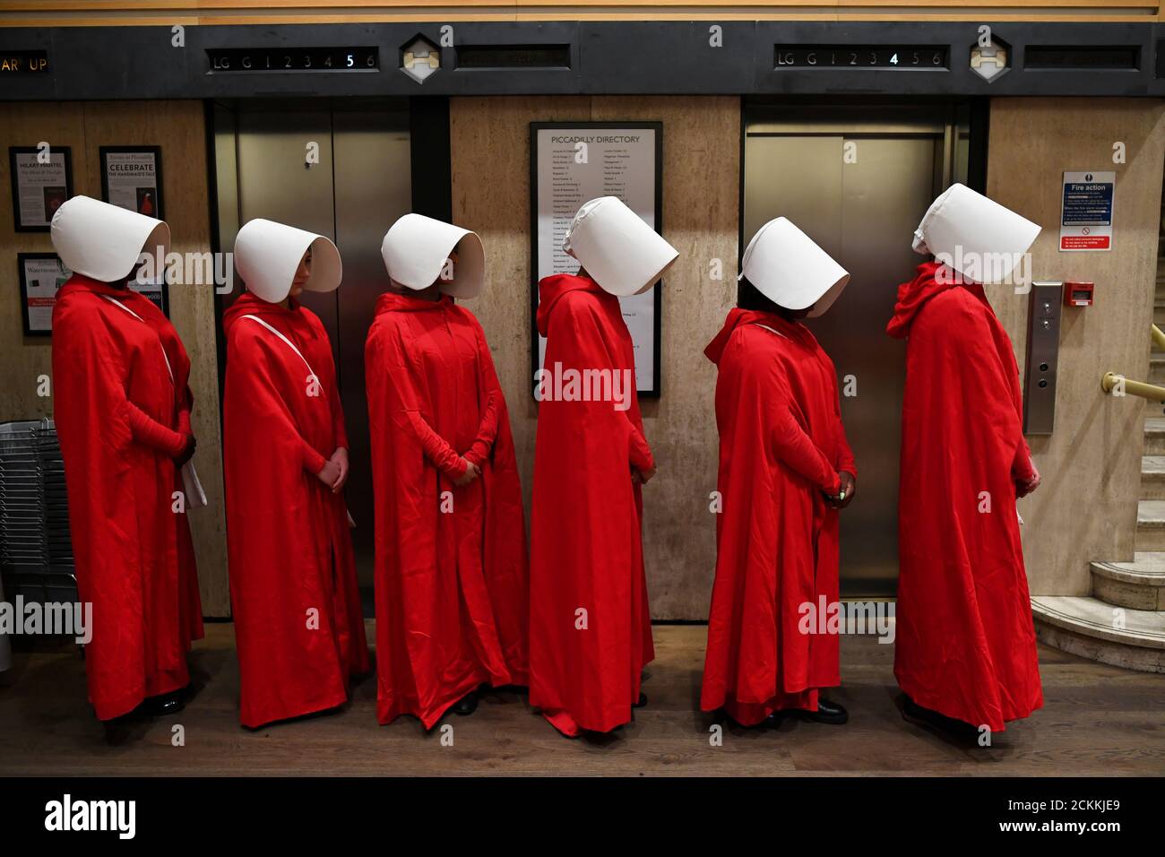 The testaments margaret atwood hi-res stock photography and images - Alamy