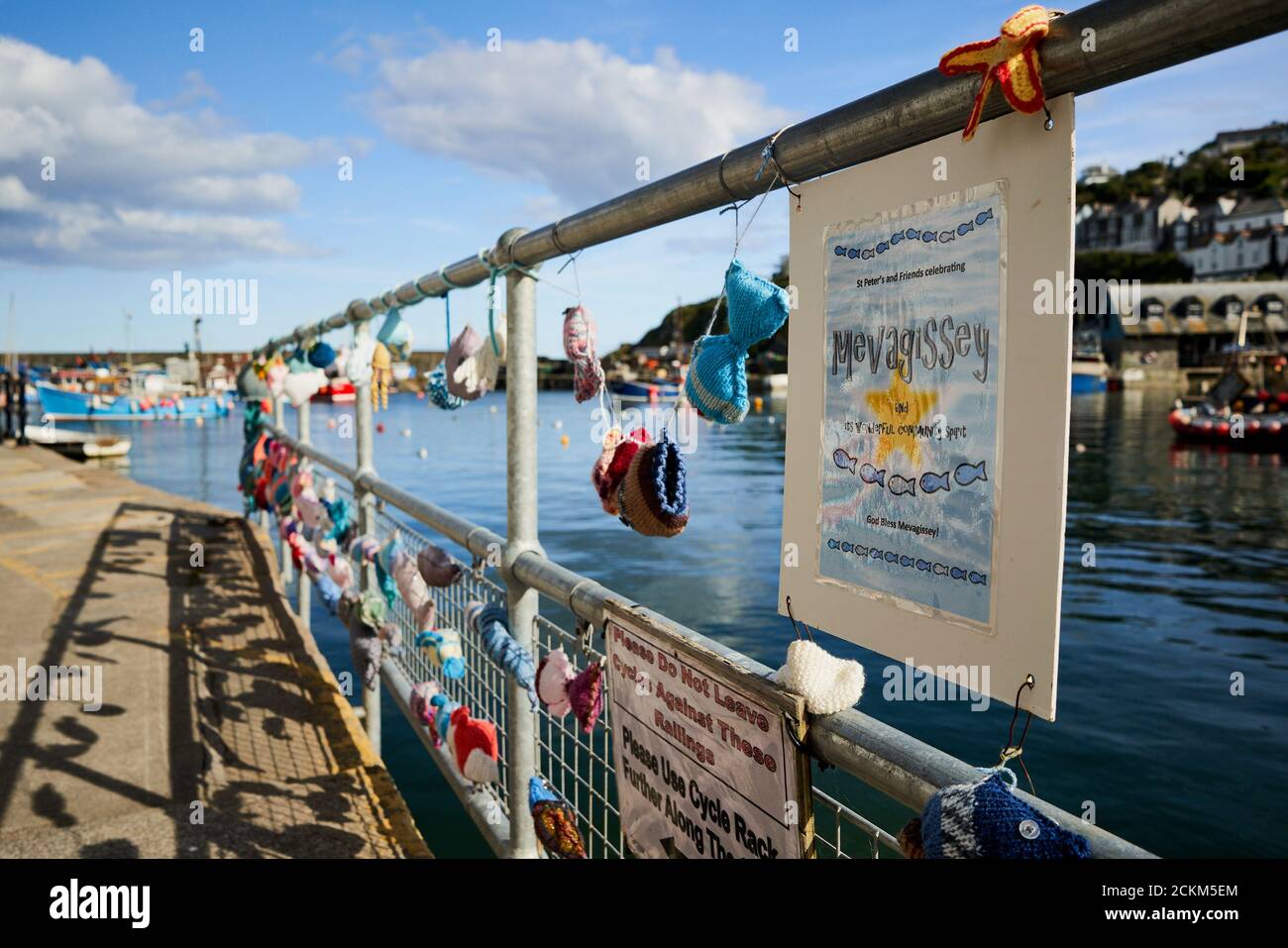 Toy display boat hi-res stock photography and images - Alamy