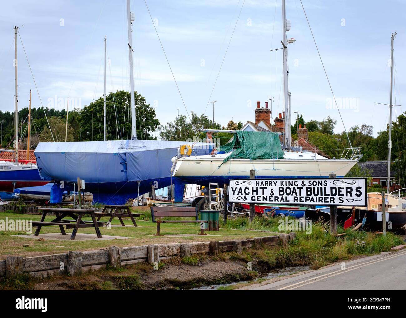 Pin mill hi-res stock photography and images - Alamy